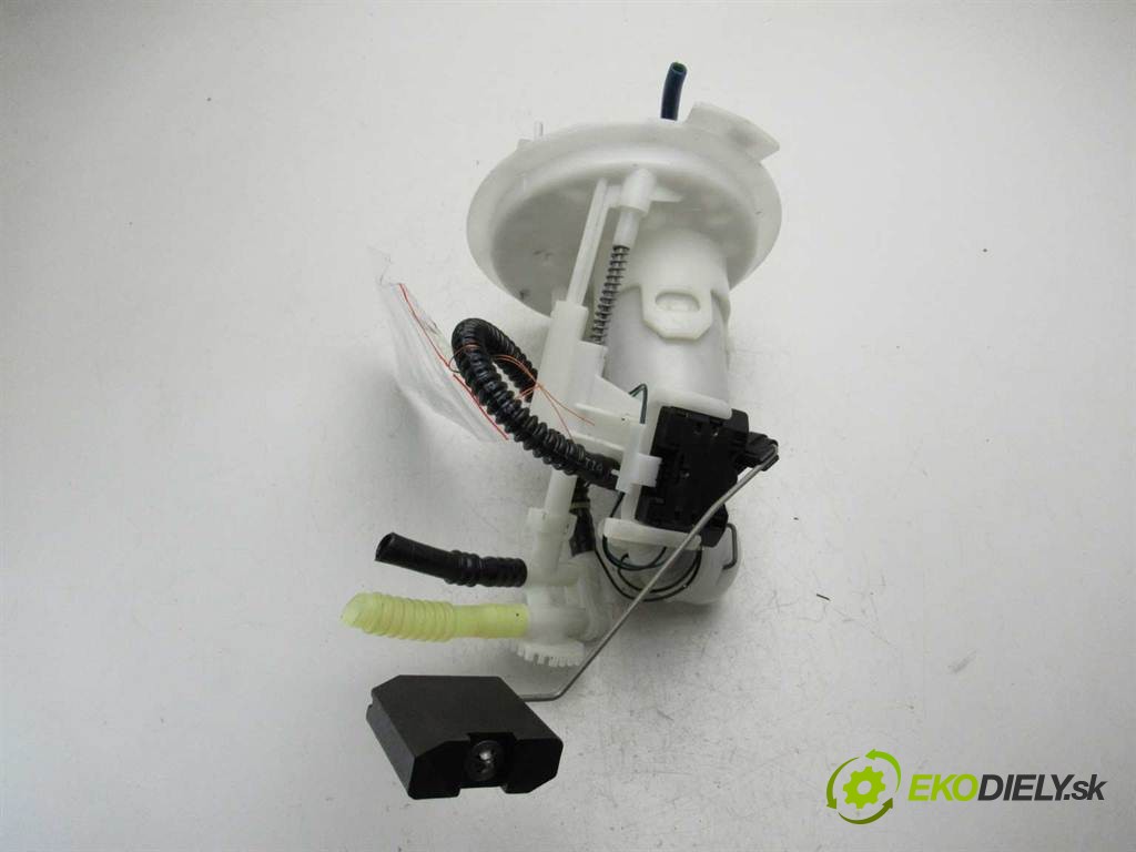 pumpa paliva vnitřní A2124701394 Mercedes-Benz W204 0 | EkoDily.cz