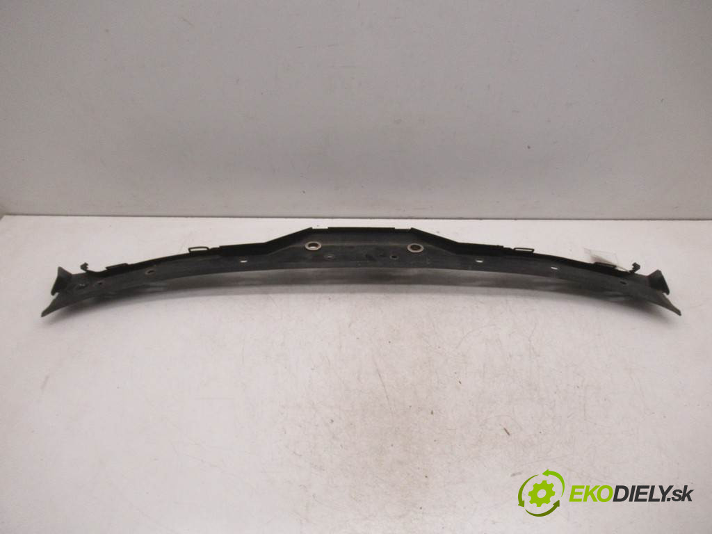 BMW 5 E39 0 torpédo plast pod čelní okno | EkoDily.cz